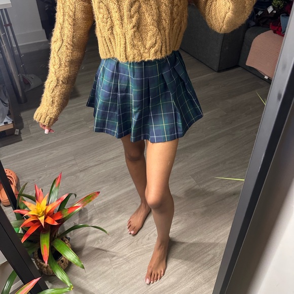 H&M | Skirts | Plaid School Girl Mini Skirt | Poshmark